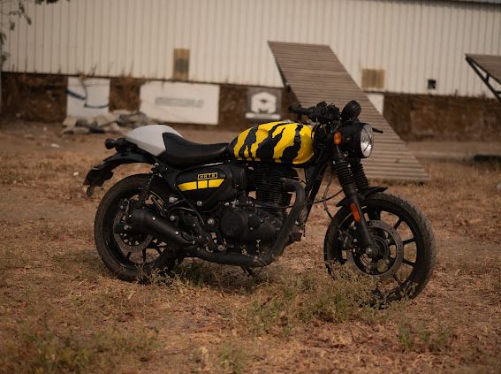 Hunter 350 – Autologue Design